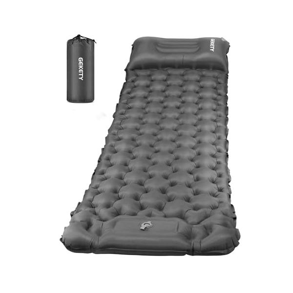 ?枕付きで寝心地がいい新品発売！令和4年最新進化版です！エアーマットのサイズは長さ195cm×幅70cm×高さ10cm約、エアーマットの中央の厚みは10cm、エッジは両側で10cm厚いです枕と組み合わせて首をやさしく支え、柔らかく弾力のある...