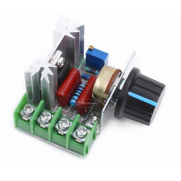 電圧レギュレータモータの速度制御調光器です。安定した耐久性、長寿命で、サーモスタットの調整に最適です(用途：電気炉、給湯器、ランプ、小型モーター等)。ACコードを接続するのに便利で、はんだ付けが不要です。調節可能な電源ボード、ランプや家電製...