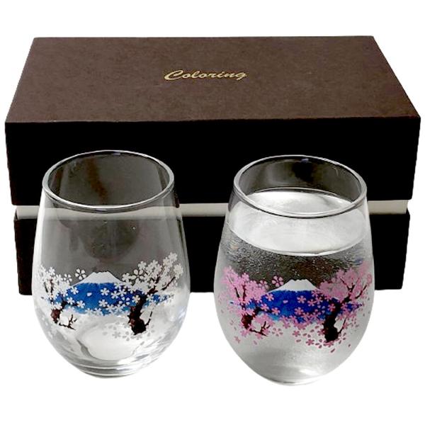 冷たいものを注ぐと桜が色付くという不思議な美しさを楽しむことができる、「冷感フリーグラス　富士桜」２個セットこのグラスは、冷たい飲み物を注ぐことで、まるで桜が咲き誇るように美しいピンク色に変化しますその様子はまさに、富士山の雄大な風景と咲き...