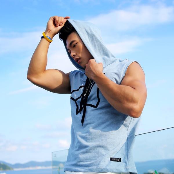 ■サイズガイドＭ：バスト98cm、着丈67cm、肩幅 45cmＬ：バスト102cm、着丈69cm、肩幅 47cmXL：バスト106cm、着丈71cm、肩幅 49cmモデルが着用している商品は撮影時の明るさやモニター表示の色合いなどの原因で多...