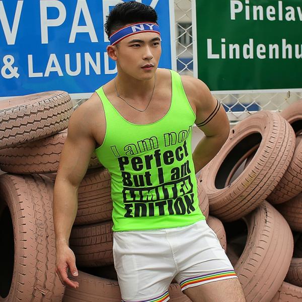 ■サイズガイドM：バスト85cm、着丈66cmL：バスト90cm、着丈68cmXL：バスト95cm、着丈70cmモデルが着用している商品は撮影時の明るさやモニター表示の色合いなどの原因で多少異なる場合がございます。ご了承ください。生地が柔ら...