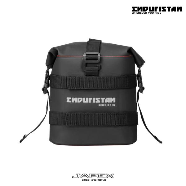 自由に装着するアドオンバッグ サイドキックはコンパクトで頑丈なアドオンバッグで、エンデュリスタン特許の「アタッチメントパッド」に取り付けが可能なモジュール商品です。メインバッグにしまい込みたくない工具、スナック、救急セットや雨具など、すぐに...