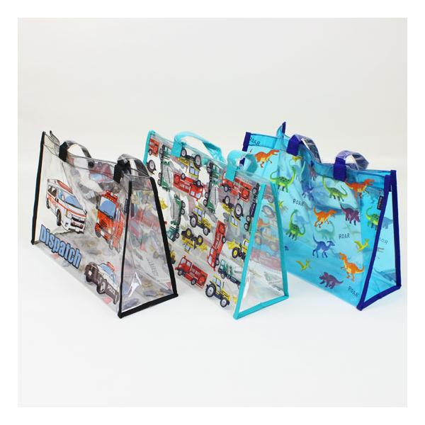 キッズフォーレ Kids Foret　ビニル製のプールバッグ。写真は裏の柄が透けないように、白い紙を挟んで撮影しています。