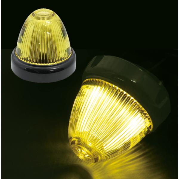 特徴(製品説明)省電力タイプのLEDマーカーランプです。（消費電力：24V時　0.96W）内部導光体の働きにより、レンズ全体が明るく光ります。（特許取得済）発光色はJIS規格の淡黄色の範囲に入っています。防水通気シートの働きにより、灯体内の...