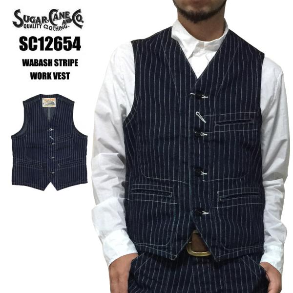 9オンスのウォバッシュストライプ生地で仕立てたワークベスト。 後身頃には11オンスのデニム生地を使用している。身頃に打ち付けられたタックボタンはワークウエアならではの高い強度を誇るディテール。 胸ポケット横には懐中時計のチェーンを留めるため...