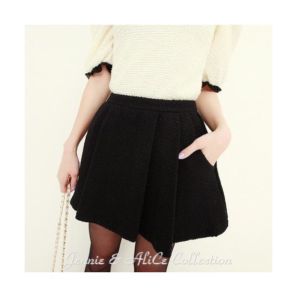 翌営業日発送が可能な商品です。送料無料にて発送いたします。この商品はセール品につき返品交換はできません。女性らしいフリッツスカートを紹介します~グリグリする生地のミニ丈のさわやかな感じのスカートで女性らしい雰囲気を表現してくれます。ブラウス...