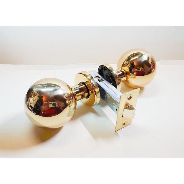 イタリア　LINEACALI社製材質：真鍮仕上：磨きクリアー重量感のある握り玉です。バックセット60mm　適用扉厚30〜45mm角芯：8mmチューブラ錠を使用しています。鍵受け、取り付け用ビスが付属しています。