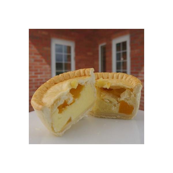 原材料名：小麦粉、桃、フラワーペイスト、ショートニング、マーガリン、塩、卵、牛乳／加工澱粉、グリシン、増粘多糖類、酸味料、保存料（ソルビン酸K）、乳化剤、香料、酸化防止剤（V.E)、リン酸塩（Na)、着色料（カロチン、V.B2)（一部に小麦...