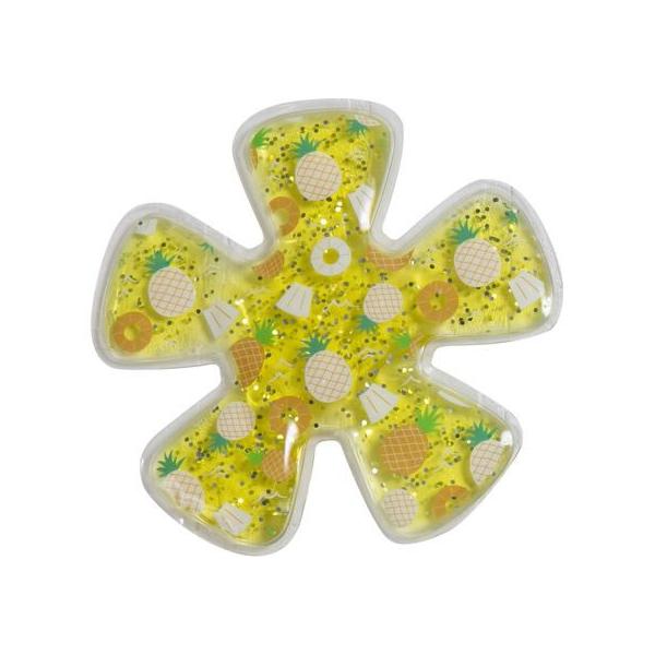 【商品説明】夏の暑さ対策に繰り返し使える大人も子どもも使える凍らせても固くならないソフトジェルタイプ保冷剤　肌温度最大−３．８℃　夏の暑さ対策に最適な心地よいひんやり感ジェル状の保冷剤なので繰り返し使用可能　本品を平らな状態にして冷蔵庫で約...