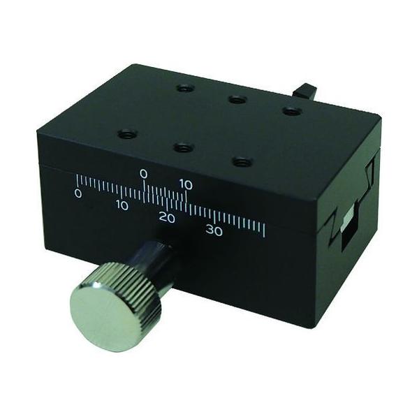 【商品説明】●移動ガイドにアリ溝を使用した移動ユニットです。●送り方式にラックピニオンを使用しており、大きな移動量が得られます。●カメラ、センサなどの位置決め用途に広く利用いただけます。【仕様】●型番：RPX60　●ステージ面（mm）：40...