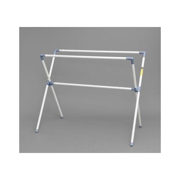 【商品説明】最大４枚まで干すことができます。ネジやドライバーを使わないので女性でも簡単に組み立てることができます。折りたたむと厚みがパイプ１本分になるスリム設計です。【仕様】●商品サイズ：約幅１４３０〜２４００×奥行７６５×高さ１１３２ｍｍ...