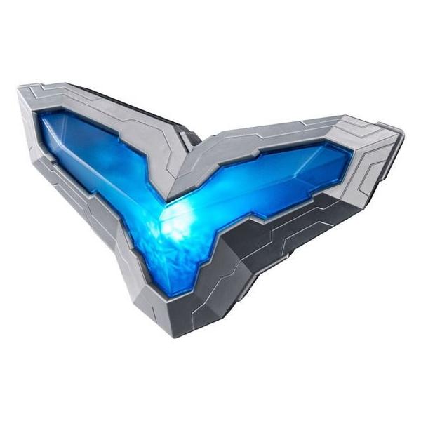 【商品説明】ウルトラマンテオの変身アイテム「テオクリスター」が、８色に発光！　テオクリスター天面のトリガーと中央のクリアパーツを押すことで固有のサウンドとＬＥＤ発光が楽しめます。　ウルトラマンテオに変身！テオクリスター天面のトリガーを押すと...