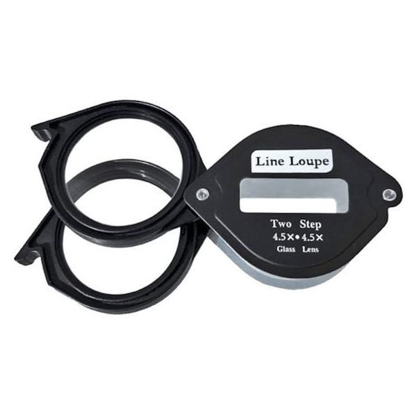 【商品説明】●レンズ径36mmの重ね合わせ式ルーペです。【仕様】●型番：LIB-02　●倍率（倍）：4．5（2枚）　●レンズ寸法（mm）：φ36　●高さ（mm）：18　●幅（mm）：61　●奥行（mm）：46　●ボディー：黒　●レンズ：ガラ...