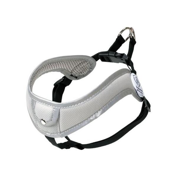 【商品説明】前足を通して留めるだけのカンタン装着。　胸当てと胸ベルトで首への食い込みを防止します。　鑑札や迷子札が入るポケット付き。　夜間も安心反射テープ付き。　リードは付属していません。　※本品は犬専用です。　犬以外には使用しないでくださ...