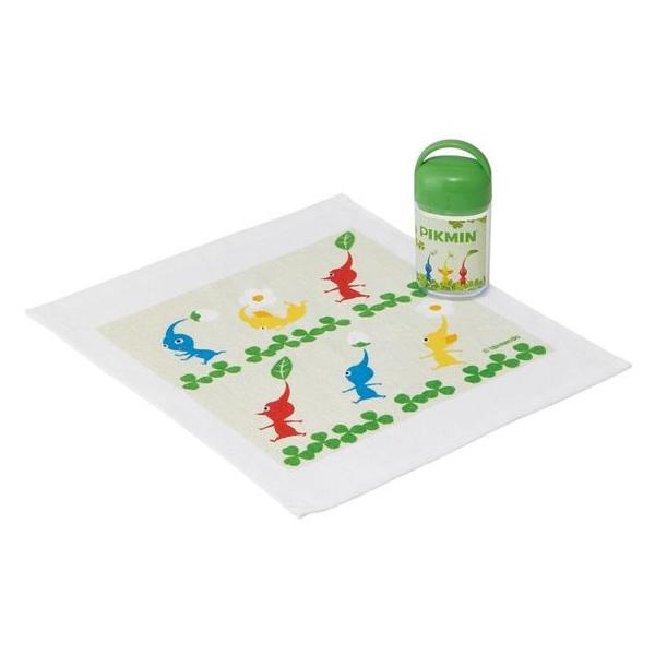 【商品説明】行楽や普段使いに便利なおしぼりとケースのセット。開けやすいように持ち手が付いたクリアな透明素材のケースです。濡れたおしぼりを凍らせてお弁当と一緒に持つと保冷剤代わりになもなります。名前シール付き。※ケースは自動食器洗浄機・食器乾...