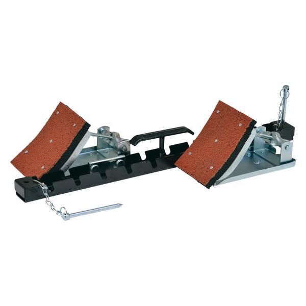 【商品説明】細かな角度調節が可能な無段階調節（持ち運びに便利な取手付）。【仕様】●素材・材質：レール／スチール、ブロック／スチール（ゴムチップ張）　●仕様：角度無段階調節式、レール５ｃｍ間隔調節式、平行連結式、取手付　●サイズ：幅２４×長さ...