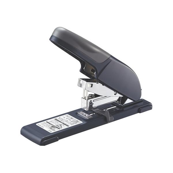 【商品説明】軽とじ機構搭載、とじる力約40％低減。（※70枚使用時、軽とじ機構の有無によるメーカー比較試験結果）手にフィットするハンドル形状で、とじ作業をサポート針装てんが簡単なワンタッチフルオープン方式とじる位置を調整できる奥行きゲージつ...