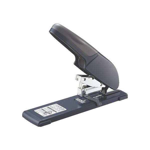 【商品説明】軽とじ機構搭載、とじる力約50％低減。（※100枚使用時、軽とじ機構の有無によるメーカー比較試験結果）手にフィットするハンドル形状で、とじ作業をサポート針装てんが簡単なワンタッチフルオープン方式とじる位置を調整できる奥行きゲージ...