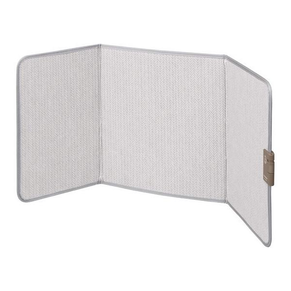 【商品説明】オフィスや勉強部屋に、足元じんわりあたたか。勉強や仕事中にひざ下を暖める。１時間の電気代約５．２円※（※電気代は新電力料金目安単価３１円／ｋＷｈ（税込）で計算したものです）【仕様】●仕様外形寸法：約４８×４５×３０ｃｍ●質量：２...