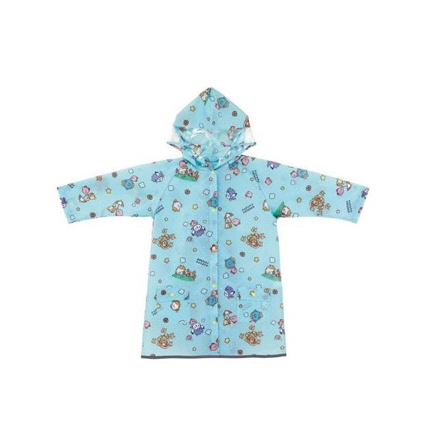 【商品説明】暗い道でも安心の反射テープがすそ全周にあり、反射テープ前後の肩口に反射ステッチ付き。フードの顔周りは透明で視界を邪魔しにくい。後ろのボタンを外すとランドセルやリュックを背負ったまま使えます。フタ付きのポケット、ネームタグ付き。※...