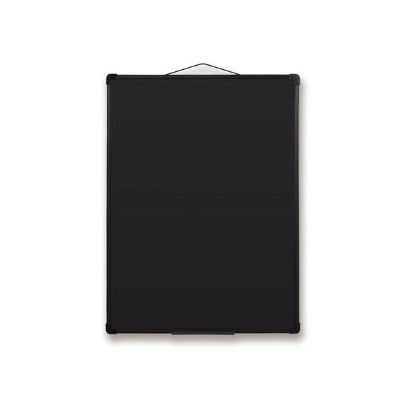 【商品説明】チョーク、マーカー、マグネットの３種類が使用可能。イーゼルに立てて看板にしたり、付属の吊り下げひもで吊るして使用することも出来ます。【仕様】●外形寸法：Ｗ４５０×Ｄ１０×Ｈ６００ｍｍ●ボード面寸法：Ｗ４２６×Ｈ５７６ｍｍ●質量：...
