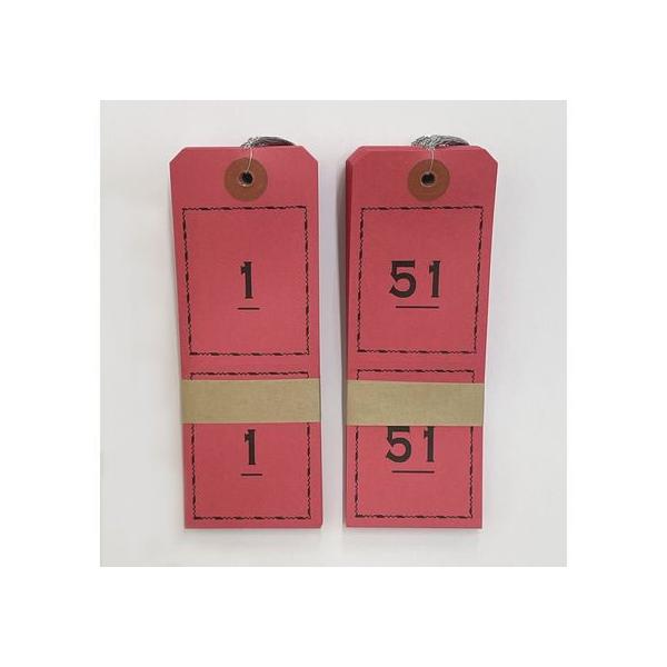 【商品説明】ホテルや旅館の手荷物預かりに便利な商品です。　柔らかい針金を使用し、１番から１００番までセットされた連番荷札です。　色別で使い分けが出来ます。【仕様】●カラー：赤●材質：色上質紙１２４．５ｇ／ｍ２●サイズ：４７×１３０ｍｍ●セッ...