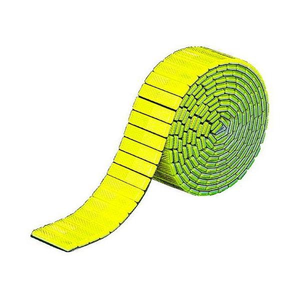 【商品説明】●工場、倉庫などあらゆる標示に。さまざまな危険標示。衝突防止標示に。各種施設の段差標示。誘導表示。●特殊反射板にて光源の再帰性反射効果が高い製品となります。●夜間での光源がない危険な場所での光源反射にて注意を促します。●必要な長...