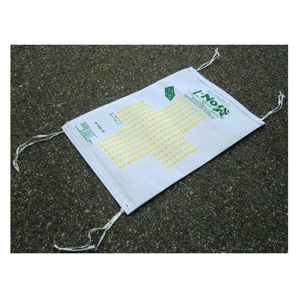 【商品説明】土のいらない、水だけで膨らむ緊急用土のう袋。必要な時に真水に浸すだけです。中に入った吸水ポリマーが水を吸収し、約３分で素早く膨らみます（※水温が低い時期は約５分）。吸水前は軽量・コンパクトで運搬容易・保管スペースもとりません。積...