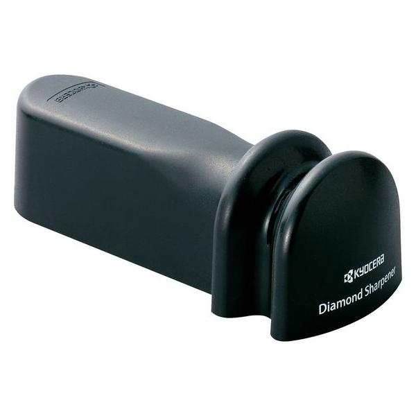 【商品説明】新設計バネ構造：バネの力が無駄な力を吸収するため、刃に優しい。　　ダイヤモンド砥石：ダイヤモンド砥石を採用し、金属だけでなくセラミックナイフにも対応！　　新ガイドスロット：包丁をガイドに沿って手前に引くだけ簡単に包丁が研げます。...