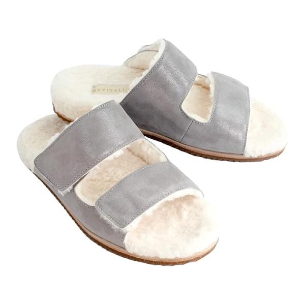 【この商品はお取り寄せ商品です】↓重要↓◆購入前に必ずご確認下さい◆※スマートフォンの方はPC用ページを必ずご確認下さい。■ブランド:Revitalign:リヴァイタライン■商品名:Amelia Slipperアメリア スリッパ■商品状態：...