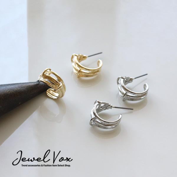 ※ニッケルフリー・チタンは比較的金属アレルギーを起こしにくい素材とされていますが、すべての方にアレルギー反応がでない事(アレルギーフリー)を保証するものではございません。また、キャッチ部分やモチーフが真鍮製の場合、お肌に触れますとアレルギー...