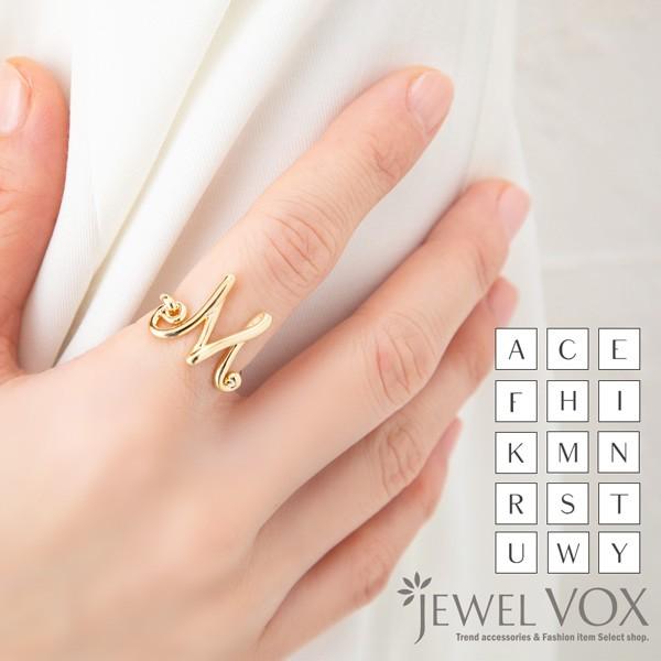 ※ハンドメイドのデザインリングな為、一点一点全てのリングサイズが多少異なります。※ニッケルフリーはすべての方にアレルギー反応がでない事を保証するものではございません。※こちらの商品はメッキ加工を施しております。そのため汗・水に大変弱く、水分...