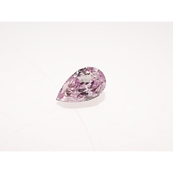 パープルダイヤモンド ルース0.057ct　FANCY PINK PURPLE　I1キュートなサイズの、ペアシェイプ、ピンクパープル ダイヤモンド！スターファセットに 小さな自然の面キズや、テーブルの先端寄りから サイドへと、インクルージョ...