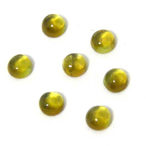 天然石ルース/定番の形のラウンド・オーバルからハートやスクエアなど、サイズも種類豊富に用意致しております♪素材：グリーントルマリンカット：ラウンドカットサイズ：約2.5mm入数：1個備考※小さめのサイズは特に形状が新円ではない、多少いびつ、...