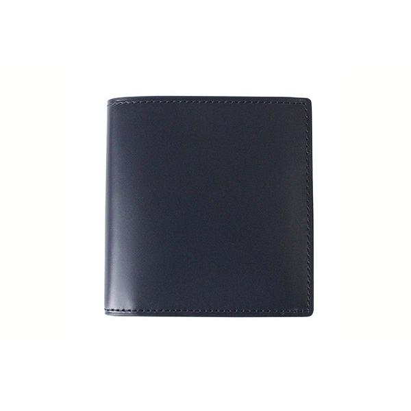 □原材料□　松阪牛□サイズ□　H95×W90×D17mm仕様 : 札室1/カード室3/マルチポケット1□商品説明□全国的に有名な松阪牛の革を使用して、国内で仕立てました革小物小銭入れになります。革の風合い・丁寧に仕立てられた作り最高の製品で...