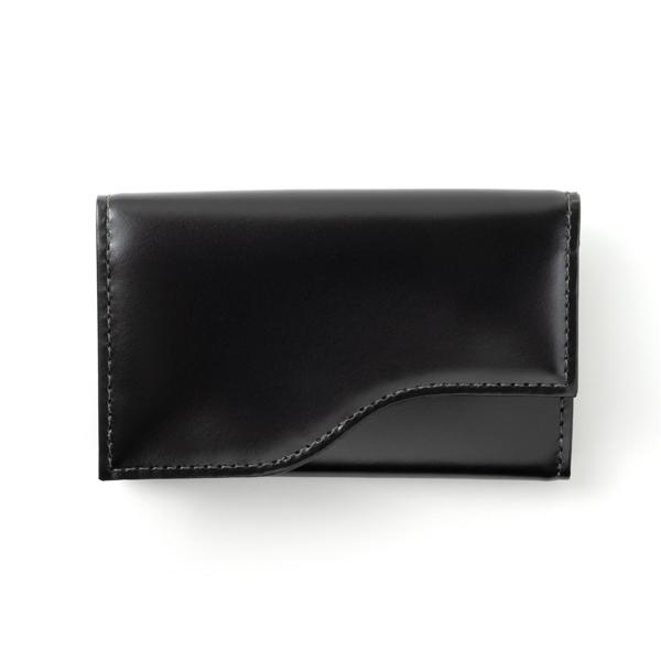 □原材料□　松阪レザー□サイズ□　H65×W103×D20mm 仕様:4連キー金具/カード室□商品説明□　全国的に有名な松阪牛の革を使用して、国内で仕立てましたキーケースになります。内側・外側ともに松阪レザーを使用したキーケースです。 外側...