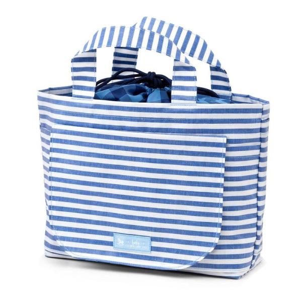 【商品名】　おむつポーチ(巾着トート) おむつバッグ 外出 日本製 ベーシックボーダー(綿100%)・青 B1300500 【商品説明】　・サイズ: 縦約18cm × 横約21.5cm × マチ約7.5cm 持ち手高さ約7cm ※商品の仕様...