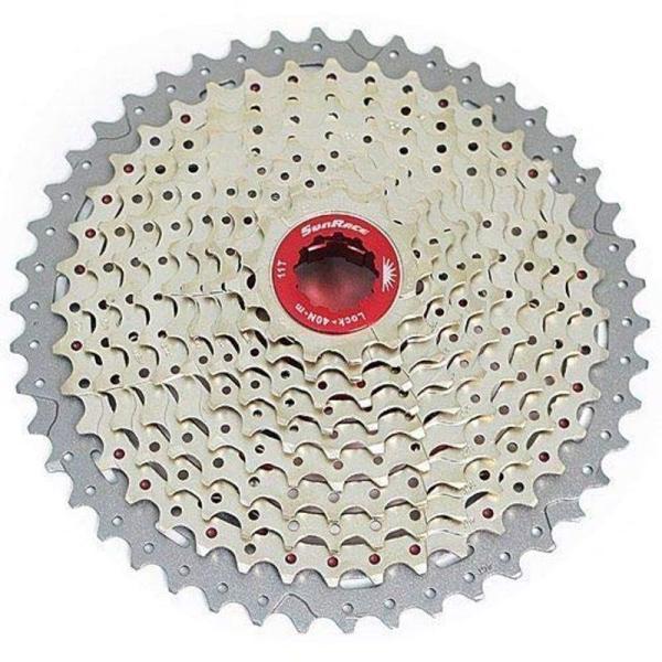 【商品名】　SunRace CSMX8 Wide Ratio Cassette 11-46T, 11 Speed, Silver #XTE1380 【商品説明】　・- 11-speed (wide Ratio)・- 6 Sprockets ...