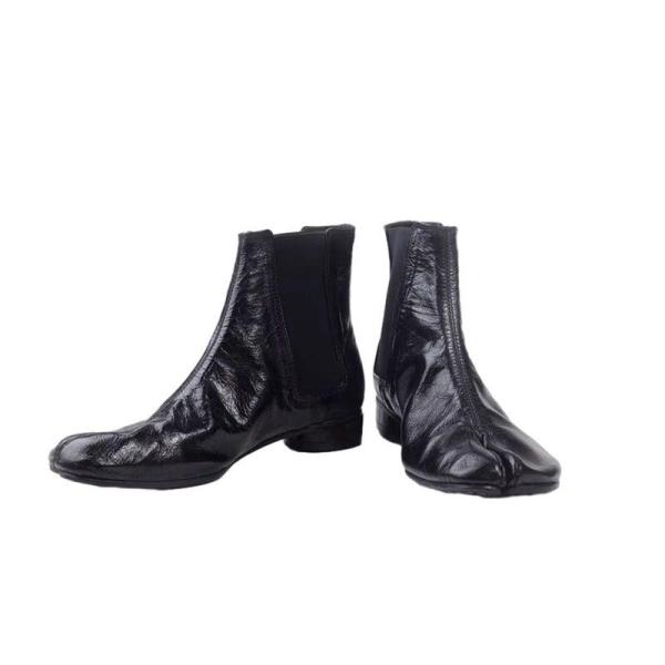 【発売日：2025年10月30日】【サイドゴア】サイドのゴムがぐーんとしっかり伸びるので、歩くときにほどよく伸びて、脱ぎ履きもしやすい。足首にゴアデザインのでおしゃれな印象、スリッポンのみたいに脱着が楽ちん！【コーデ例】今季注目のプーツです...