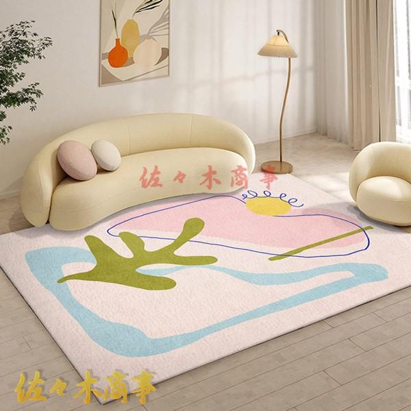 【発売日：2023年07月13日】☆【裏面には不織布を使用・抗菌加工】しています抗菌加工があり、カビ虫に対する抵抗性を持ちます。肌触りが柔らかい、皮膚との直接接触も安全です。毛足が短いのでゴミが絡みにくく、掃除機での掃除が簡単に行えます。☆...