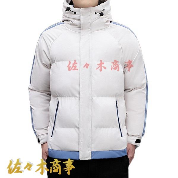 【発売日：2022年10月31日】【フード付き】実用的なフードデザイン、パーソナライズされたプリント、そしてゆったりとしたフィット感で爽やかな印象を与えます。フードは紐でサイズ感を調整できるので、だから寒い時には防寒対策としてフードの紐を引...