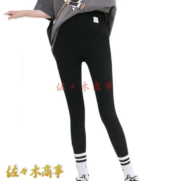 【発売日：2022年04月18日】【伸縮性及び履き心地抜群】優れた伸縮性のリブマタニティレギンス。リブの縦ラインが足長美脚効果あります。締め付けはなく、履き心地が良く、寝るときも快適です。【お腹周りも圧迫感がない】ウエストは紐付きでサイズ調...