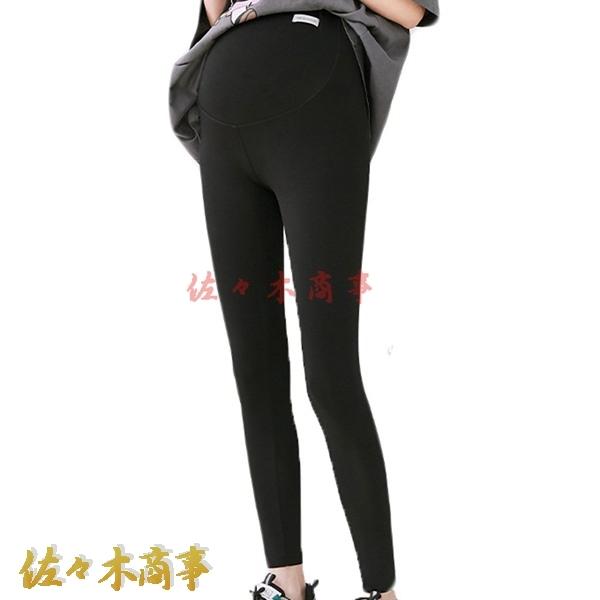 【発売日：2022年04月18日】コットン素材のリブ編みだから横に伸びやすく、履き心地が良いです。 ウエストサイズ調整可能ですので、臨月に近づいても着用可能で、長い期間ご愛用頂けます。 経済的にも優しいです。リブの縦ラインが足長効果あり。す...