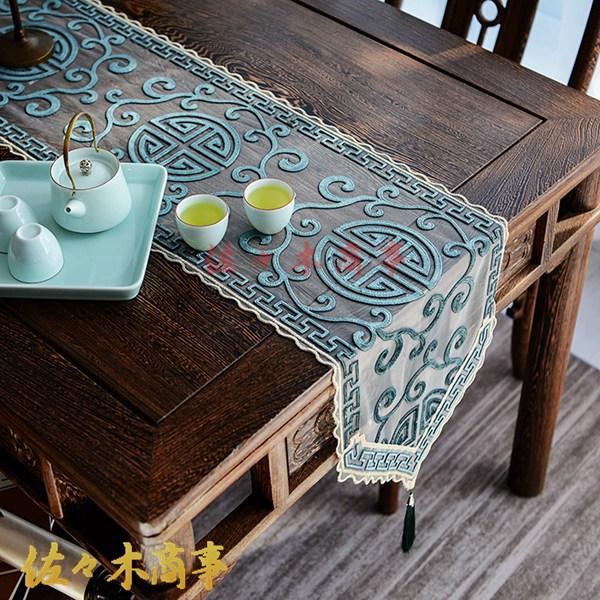 【発売日：2024年01月08日】★【防汚】テーブルの汚れや傷防止だけではなく、シンプルでエレガントに見えます。★素材：レース　サイズ展開（約）：幅32CM  丈120/160/180/210/240/280/300CM★【インテリア装飾に...