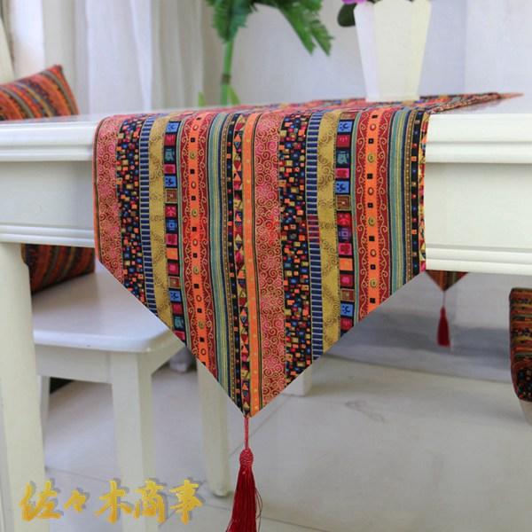 【発売日：2024年01月23日】★【空間のアクセントに】毎日のお食事の際にランチョンマットとテーブルランナーをサッと敷いて、食べることの楽しさと家族との楽しく大切な時間を共有してほしい。そんな思いをこめて作ったテーブルランナーは、きっとご...