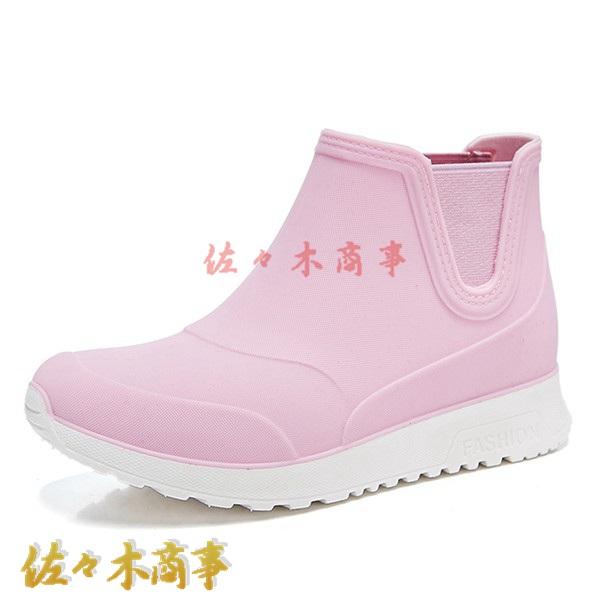 【発売日：2023年05月13日】【雨・晴れ兼用】雨・晴れ兼用なショートタイプのレインブーツ登場！晴れの日、雨の日に使える万能レインブーツが入荷しました。急な雨の日に不快になりがちな足元をしっかりカバー。ジョッキーブーツデザインなので、雨が...