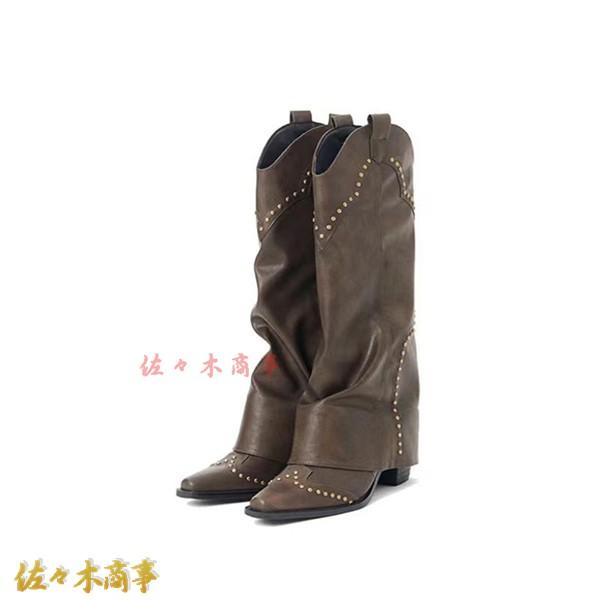 【発売日：2024年11月05日】【美脚】美脚スタイルを引き出す！どこから見ても美しいシルエットで手放せなくなりそうな予感。シンプルなデザインなので長年ご愛用いただけます。【仕様】素材：Puレザー；ヒールの高さ: 6.5cm； ヒールのタイ...