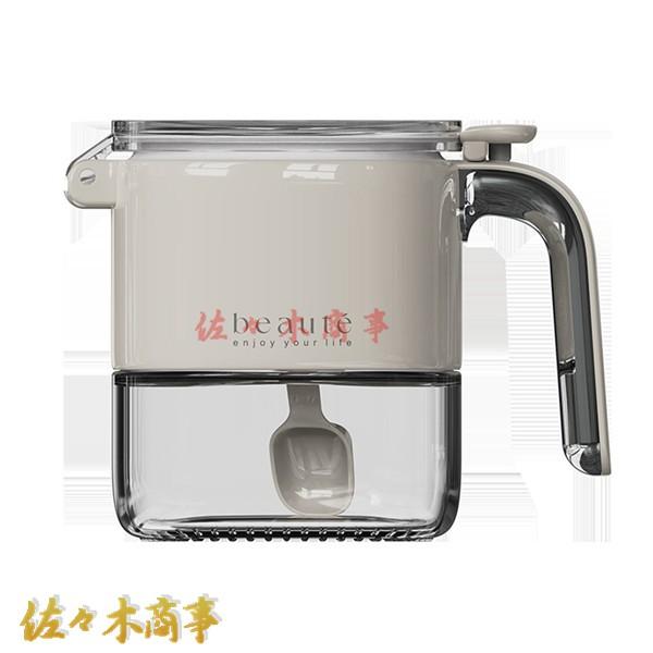 【発売日：2025年03月04日】ガスコンロやオーブンでの使用も可能な耐熱性ガラス素材です。【サイズ】13.6*8.5*10.6cm保存容器は塩や砂糖だけでなく、コショウなどのスパイスも収納できます。家庭やレストランでの使用に適しています。...