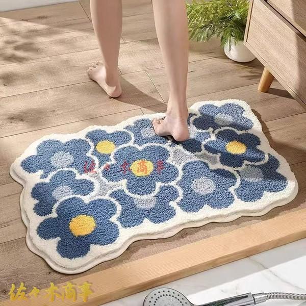 【発売日：2025年03月25日】【滑り止め付き】裏面に滑り止めを施し、ズレや転倒を防止し、バスルームなど湿気や水気の多い場所でもお年上やお子様などの安全をしっかりお守りします。また地面にフィットし、水は浸透しないので、耐摩耗性材料は床を保...