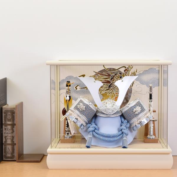 五月人形 ５月人形 送料無料 兜飾り 鎧飾り コンパクト ケース入り おしゃれ 男の子 お祝い【 サイズ 】横幅37×奥行25×高さ33cm五月人形 久月 取扱店 収納飾り 兜飾り 着用飾り 五月人形 コンパクト 5月人形 ケース 木目込み...